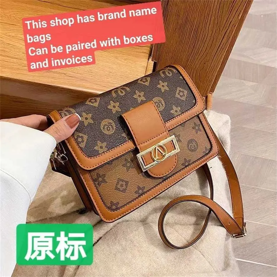 Stylish Wind Womens Underarm Messenger With Color Contrast And Single ...