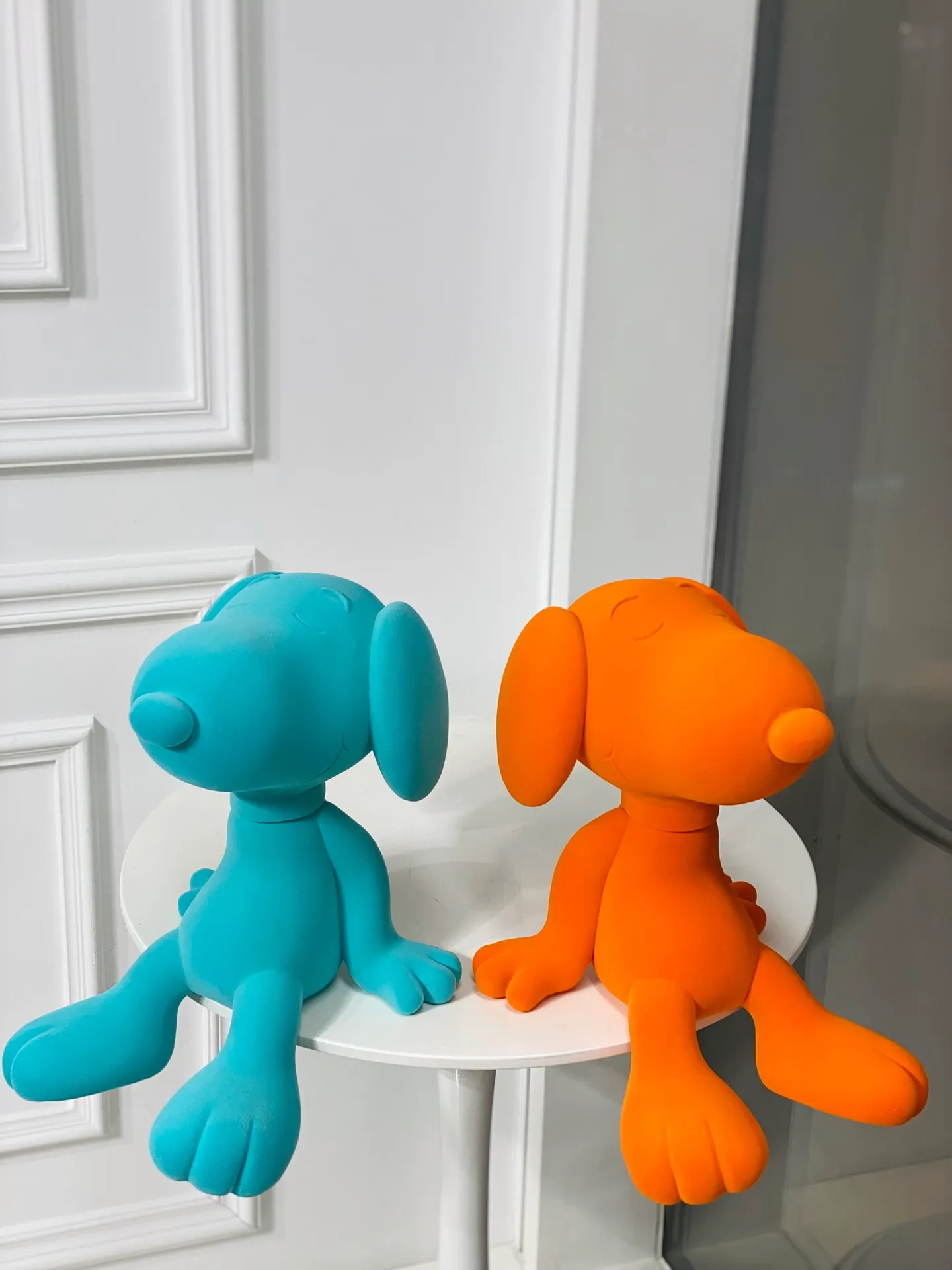 DHgate.com:Cute Resin Flocking Hipster Toys for Home Office Decor:Home ...