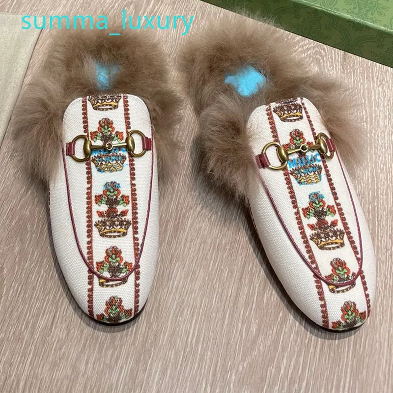 Luxury Designer Genuine Leather Matalan Ladies Slippers For Men And ...