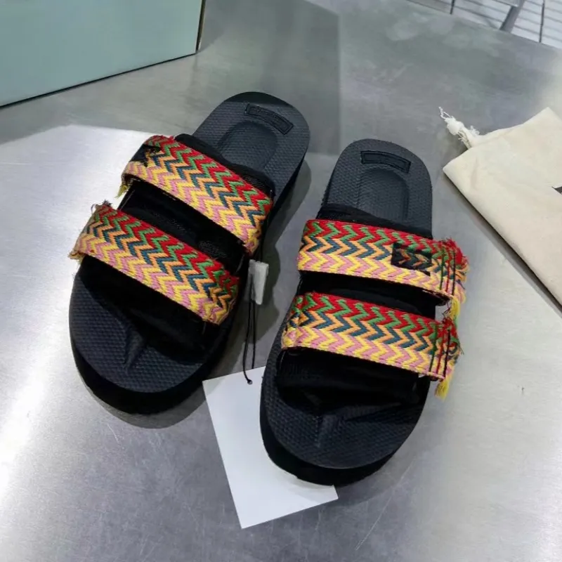 Designer Slippers For Women And Men, Fashion Thick Sole Slippers ...