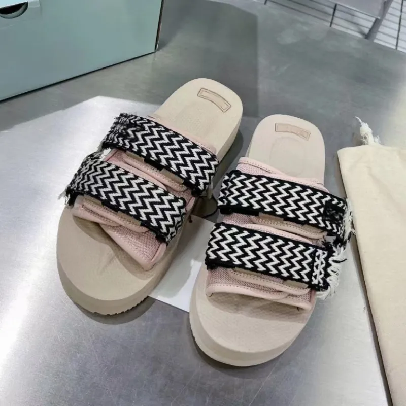 Designer Slippers For Women And Men, Fashion Thick Sole Slippers ...