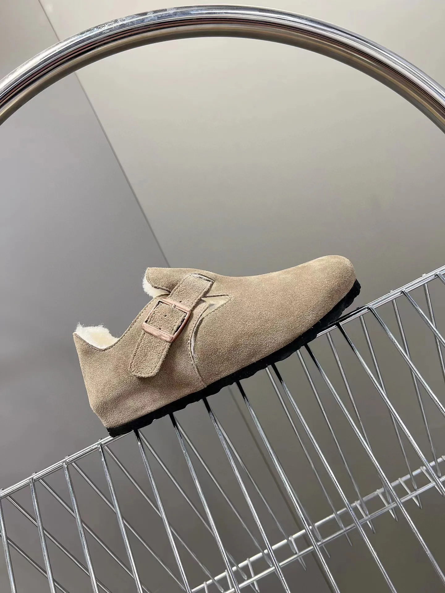 Designer Slippers For Women: Lightweight Cork Flat Slippers Fashionable ...