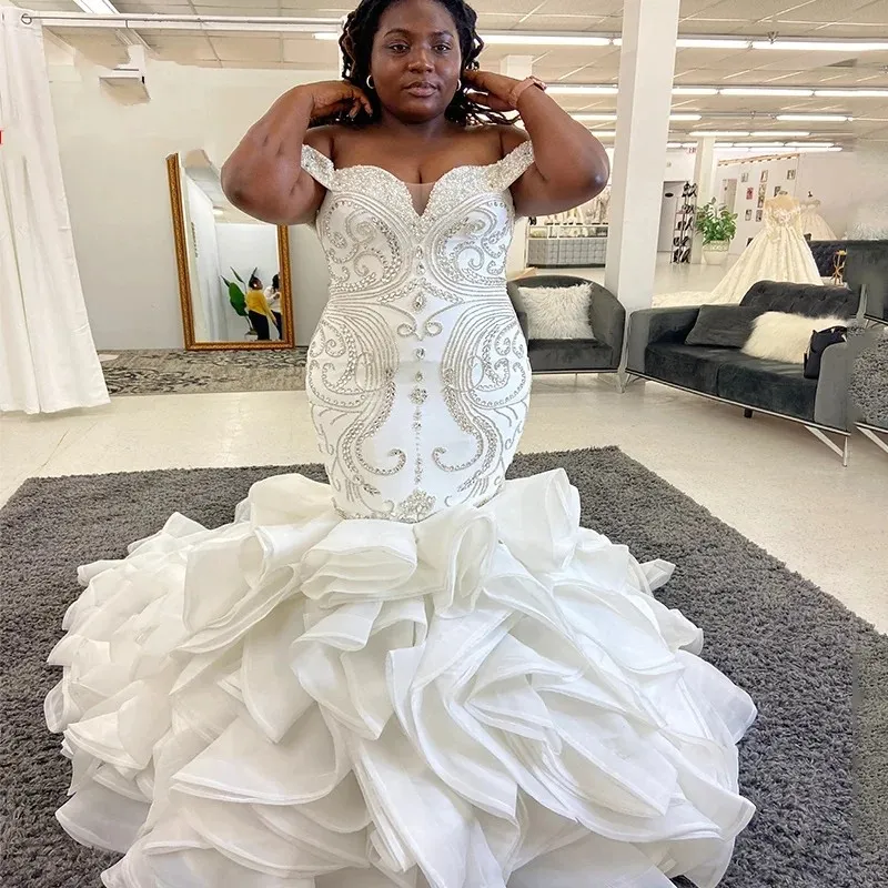 Luxury Curvy Mermaid Wedding Dress With Off Shoulder Crystal Beading