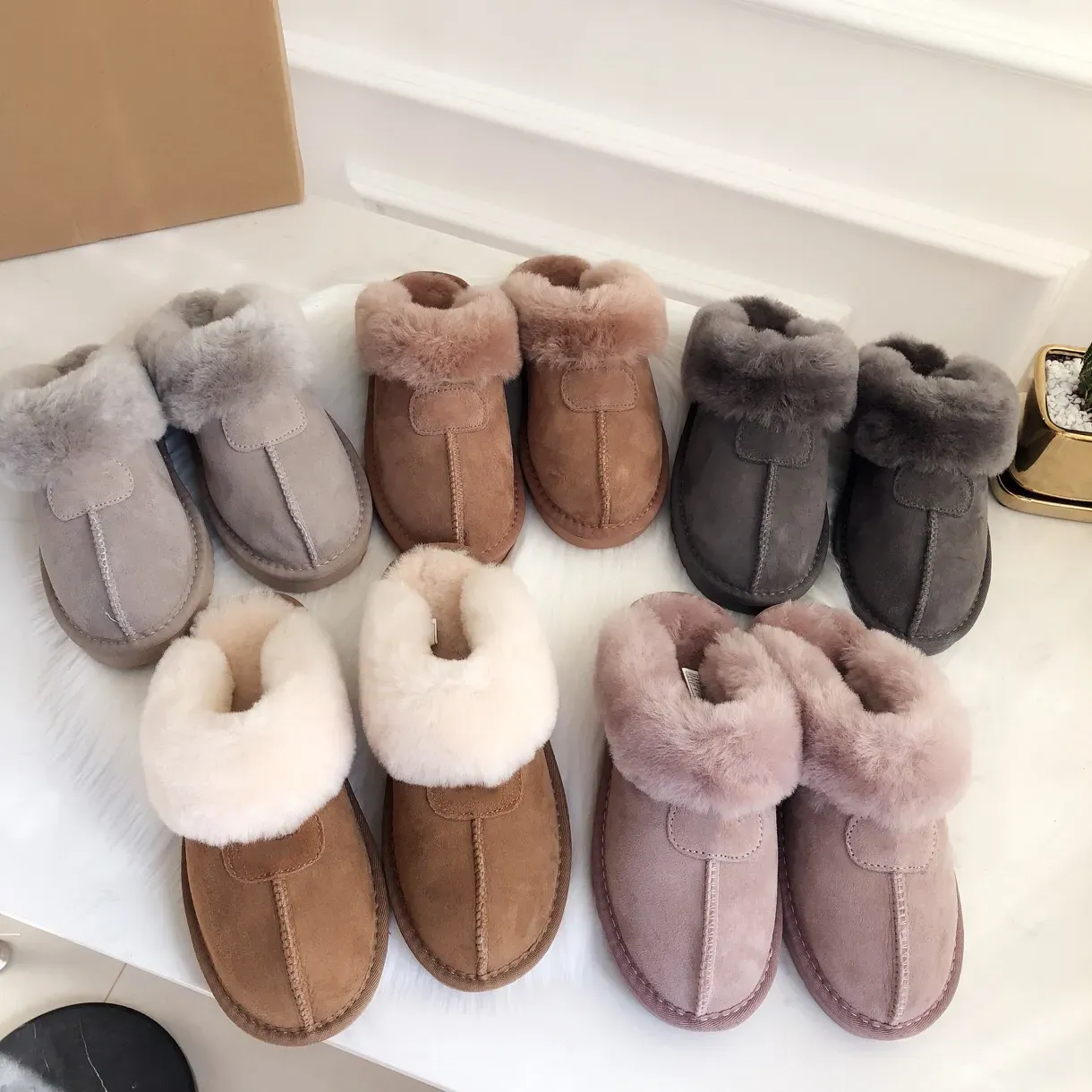 Warm Slippers Classic Style: Goat Skin & Sheepskin Snow Slippers ...