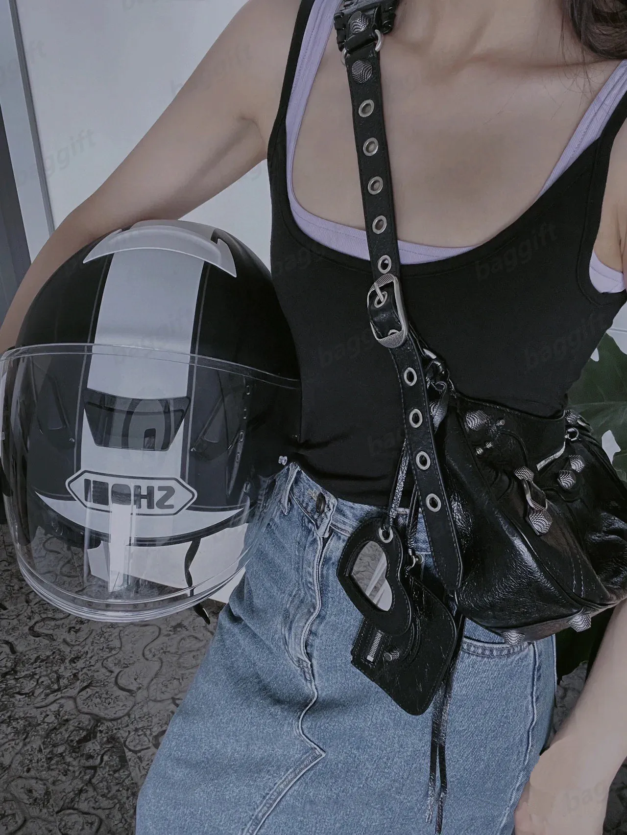 Le Cagole LE CAGOLE Half Moon Motorcycle BB Bags Lady Vintage Silver ...
