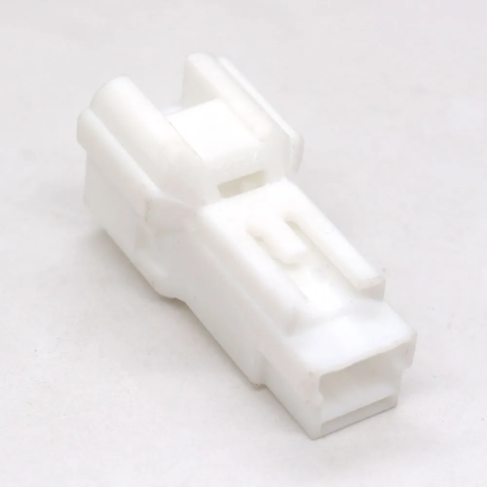 1 Pin White Wire Harness Unsealed Male Electrical Connectors With ...