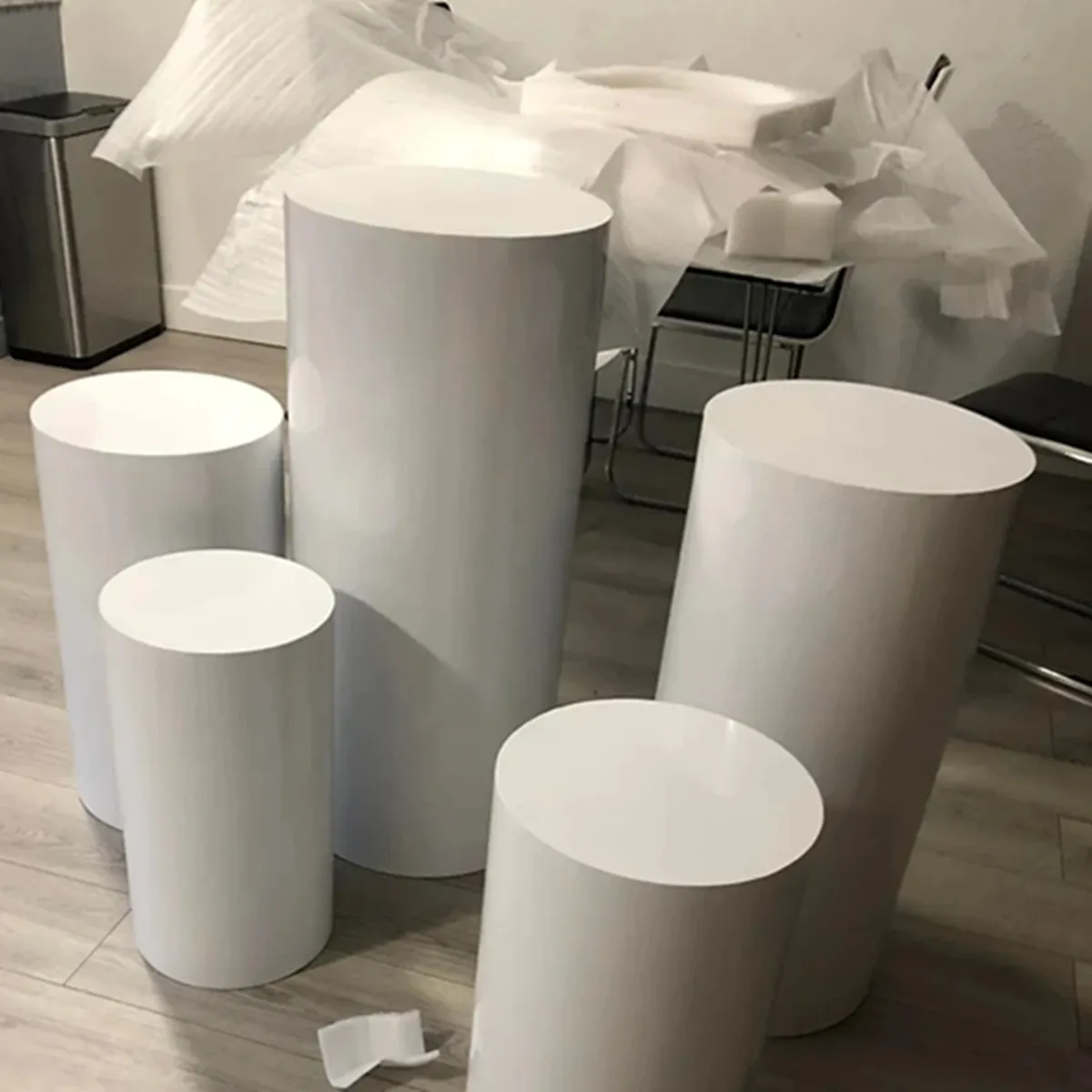 Circle Acrylic Cylinder Stands 7.9 in Diameter 23.6 in Tall Metal or ...