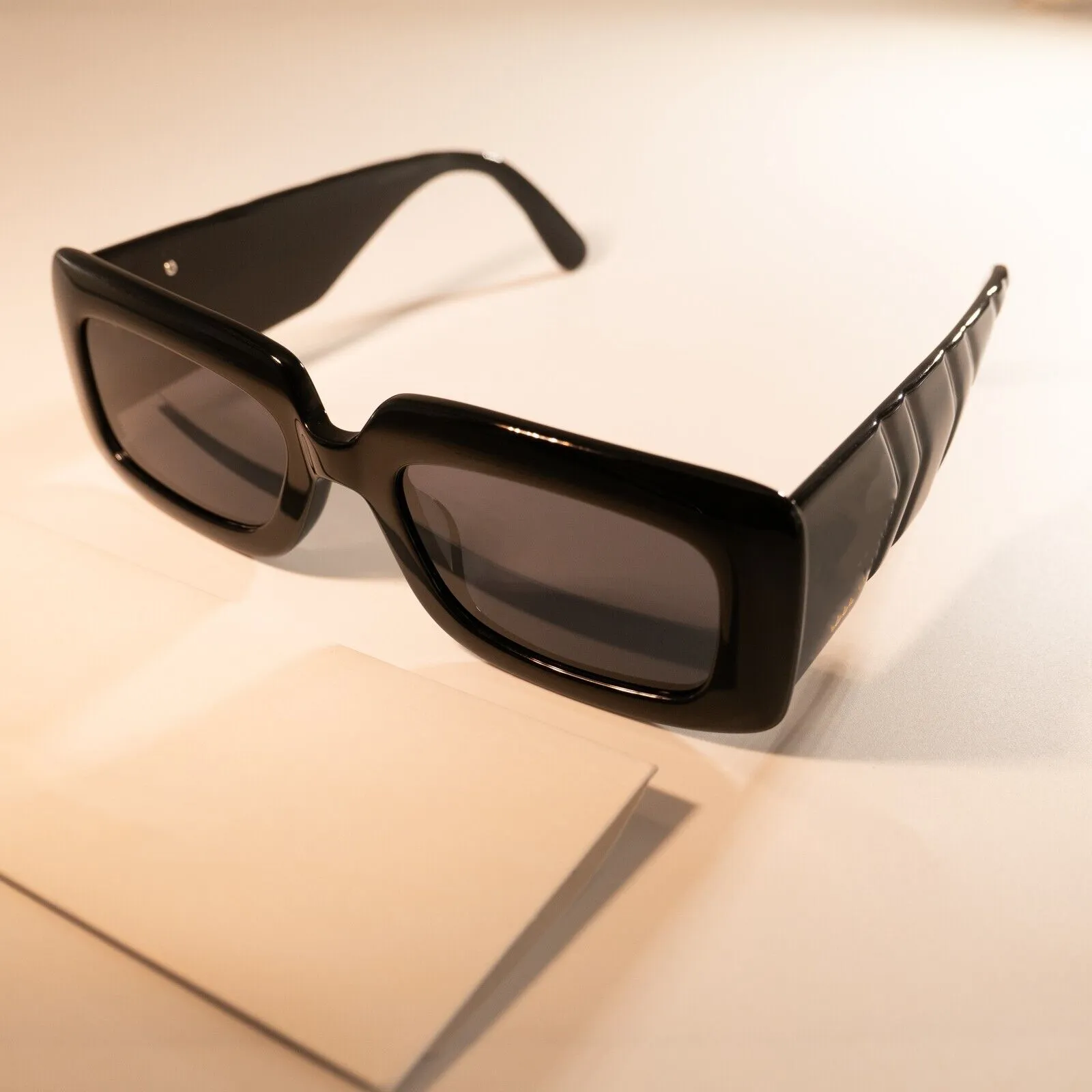 Fashion Square 0811S Sunglasses: Classic Rectangular Design for Women ...