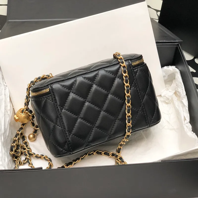 Designer Vanity Bag: Luxury Cosmetic Bags With Mirror, Small Quilted ...