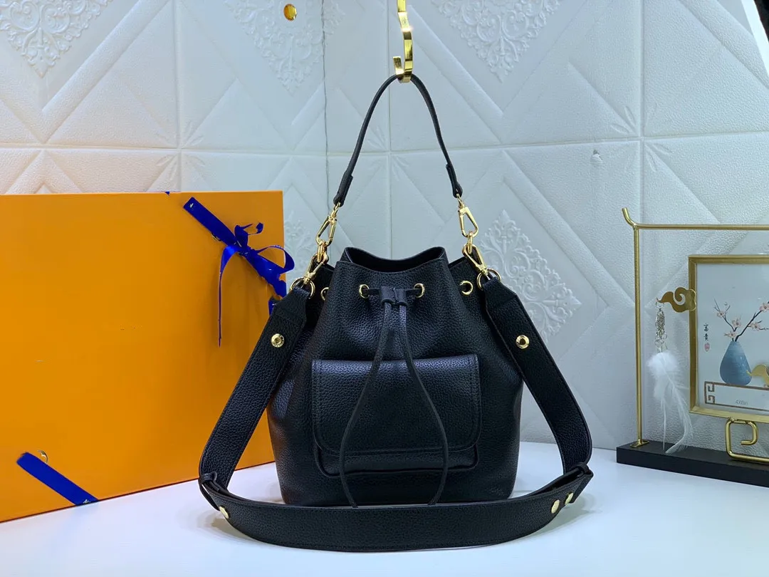 DHgate.com:Drawstrings cd Bags Designer Women Bag Gradient Color Totes ...