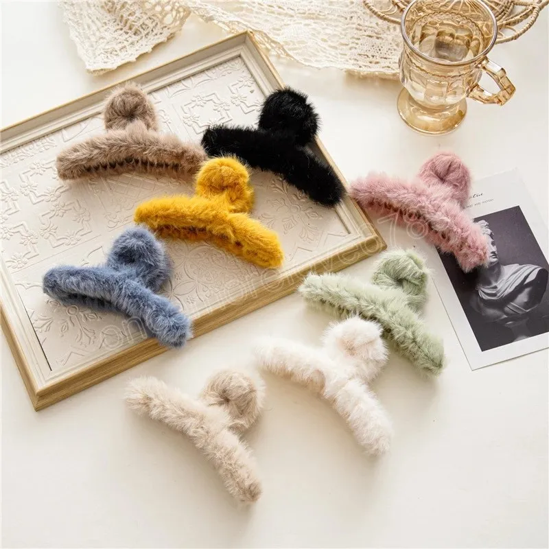 Geometric Furry Fur Hair Claws For Women Elegant Solid Color Catch ...