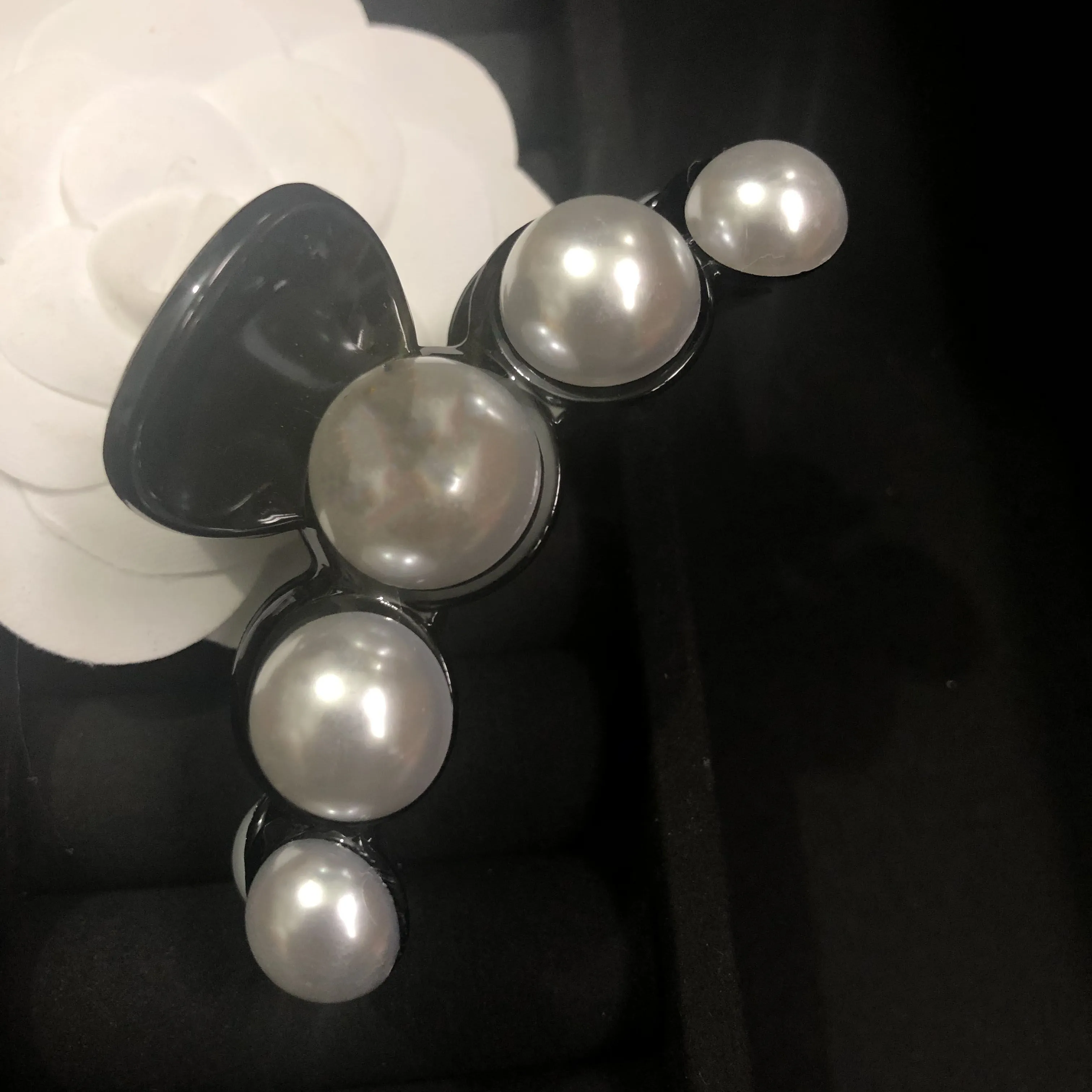 Classical Pearl Hair Claw Clamps 7x2.5cm, Perfect Party Favor And ...