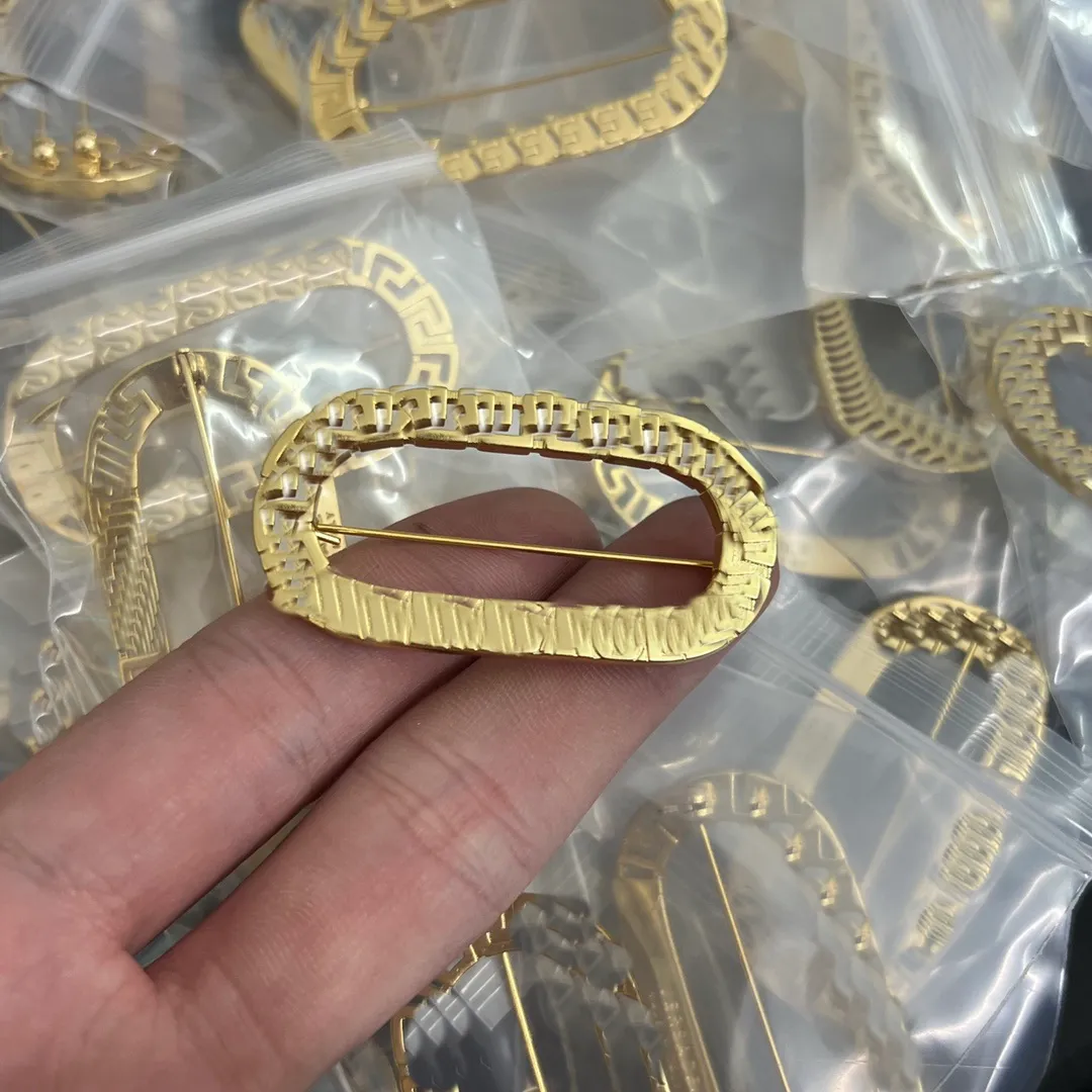 Brooch Pins: Gold Plated Decorative Safety Pin Brooches, Elegant ...