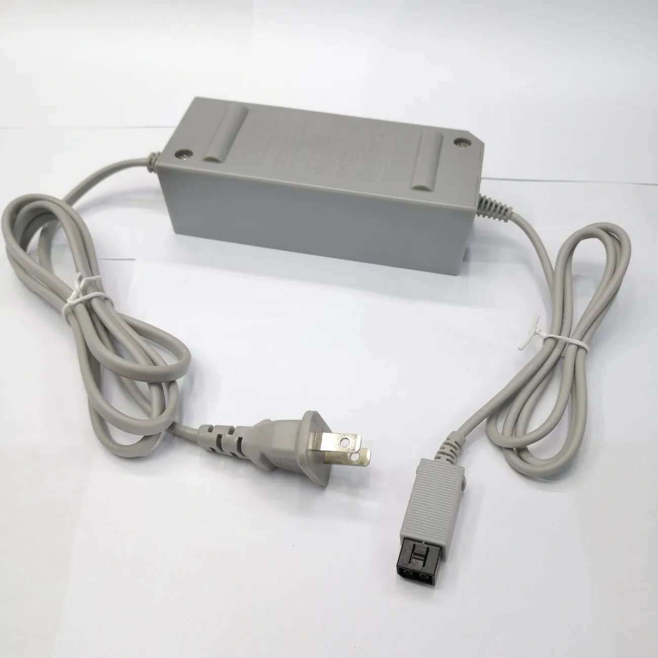 AC Power Adapter for Wii Console - Universal 100-240V Charger, US/EU ...