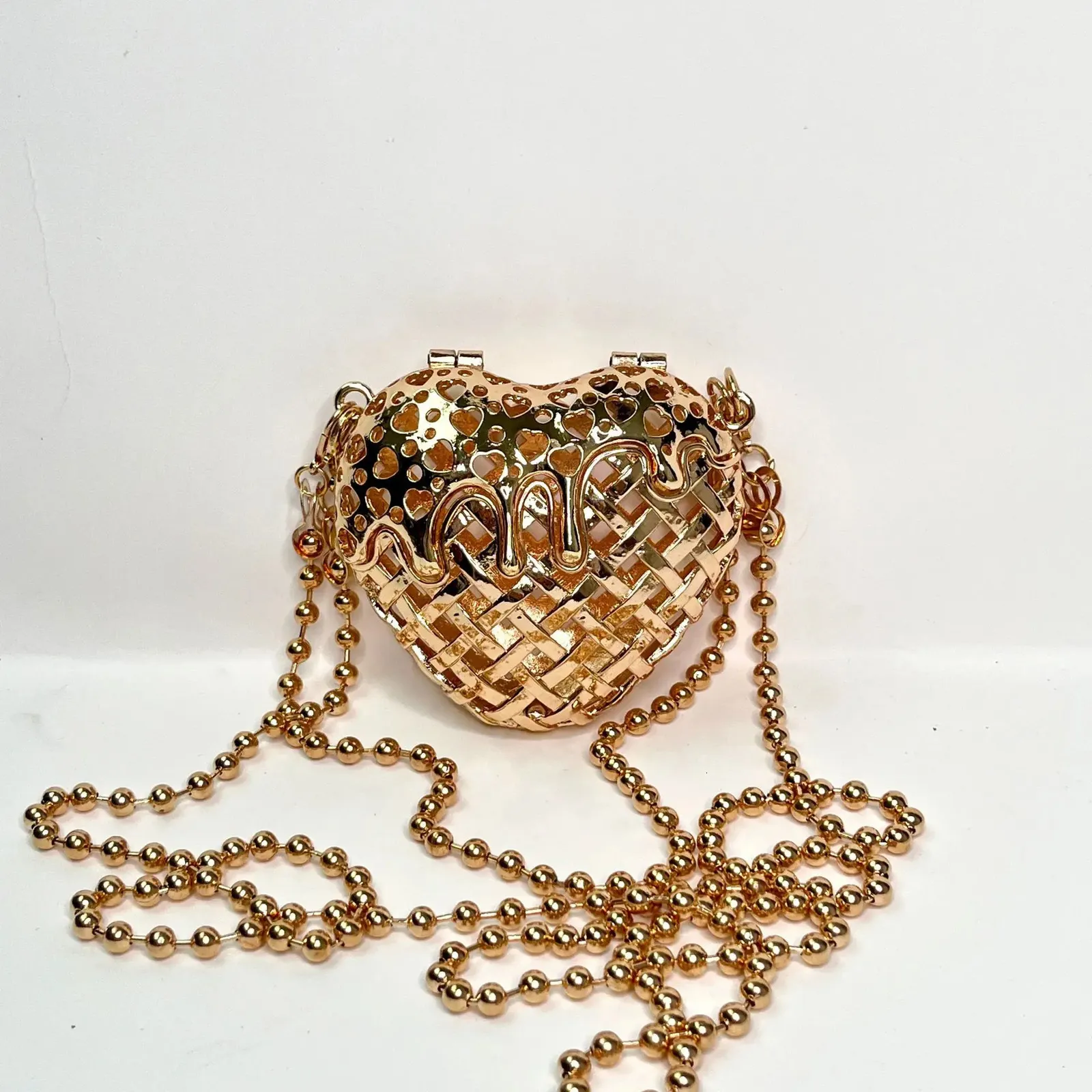Heart Shaped Metal Hollow Box Bag for Women, Chain Shoulder Bag ...