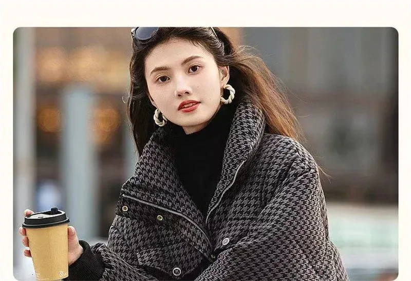 2025 Short Spring and Autumn Fashion Down Coat with Temperament Plaid ...