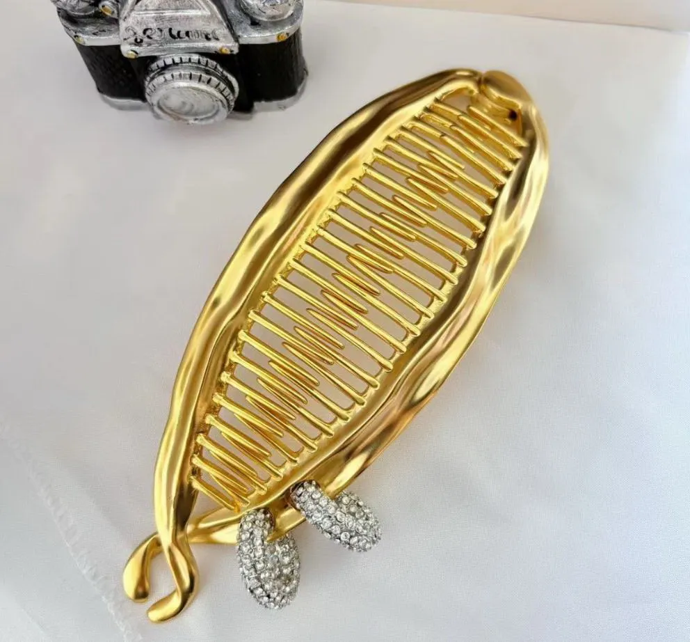 Schiaparelli Vintage Banana Clip for Hair Styling: Claw Pin Clamp Grip ...