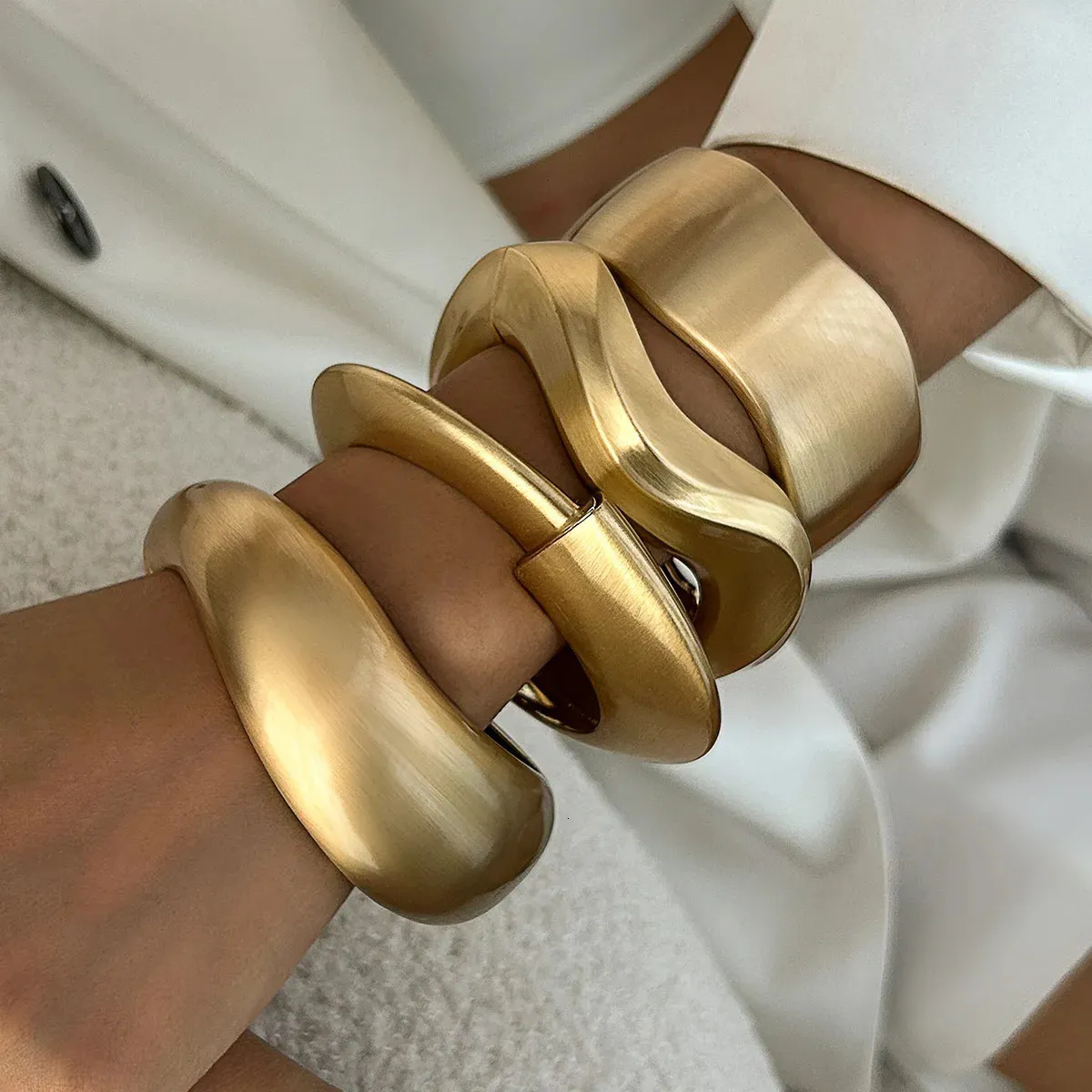 KMVEXO Chunky Wide Metal Water Drop Bangles For Women... From Dongzhu10 ...