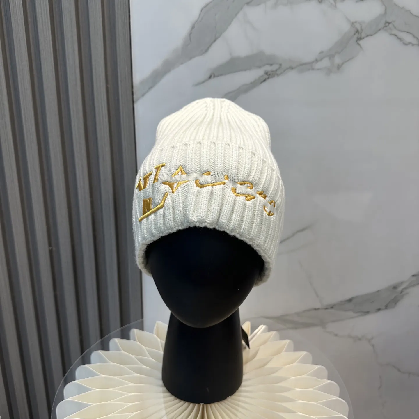 Louise Vouttoun Wool Fisherman Beanie Hat for Men Classic Paisley ...