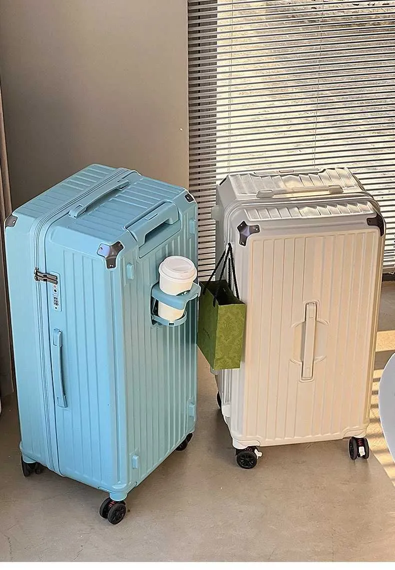 Extralarge Capacity Five-Wheeled Trolley Suitcase with Password Lock ...