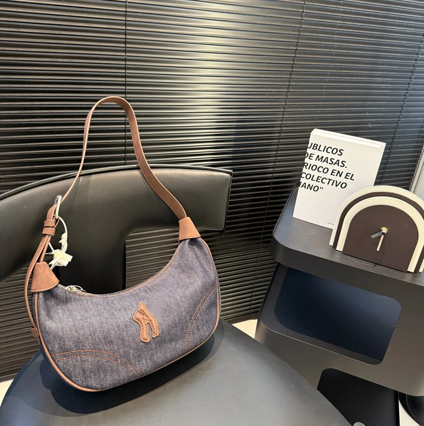 Luxury Designer Hobo Bag: Modern Women's Underarm Handbag, High-Quality ...