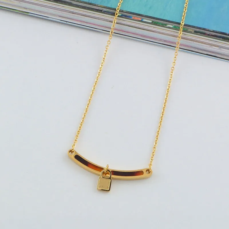 Luxury Padlock Pendant Necklace, Heart-Shaped Accessory, Women's ...