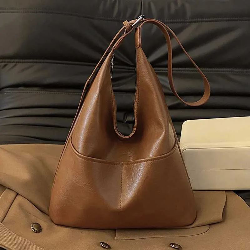 INS Simple Cmuter Underarm Tote Large Capacity, Premium Feeling ...