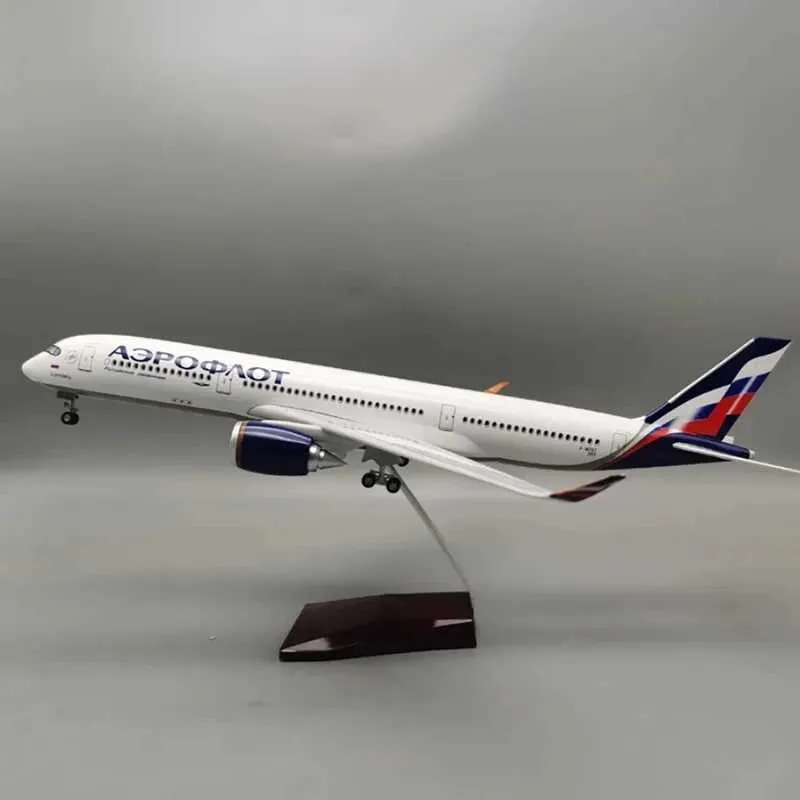 Miniature Airbus A350 Boeing 737 Aeroflot And Russian Airlines Aircraft ...