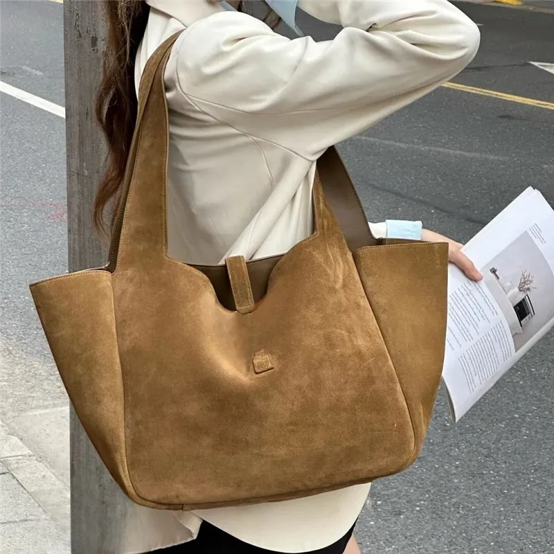 Bea Tote Bag Large Capacity Suede Casual Tote with Hasp Closure and ...