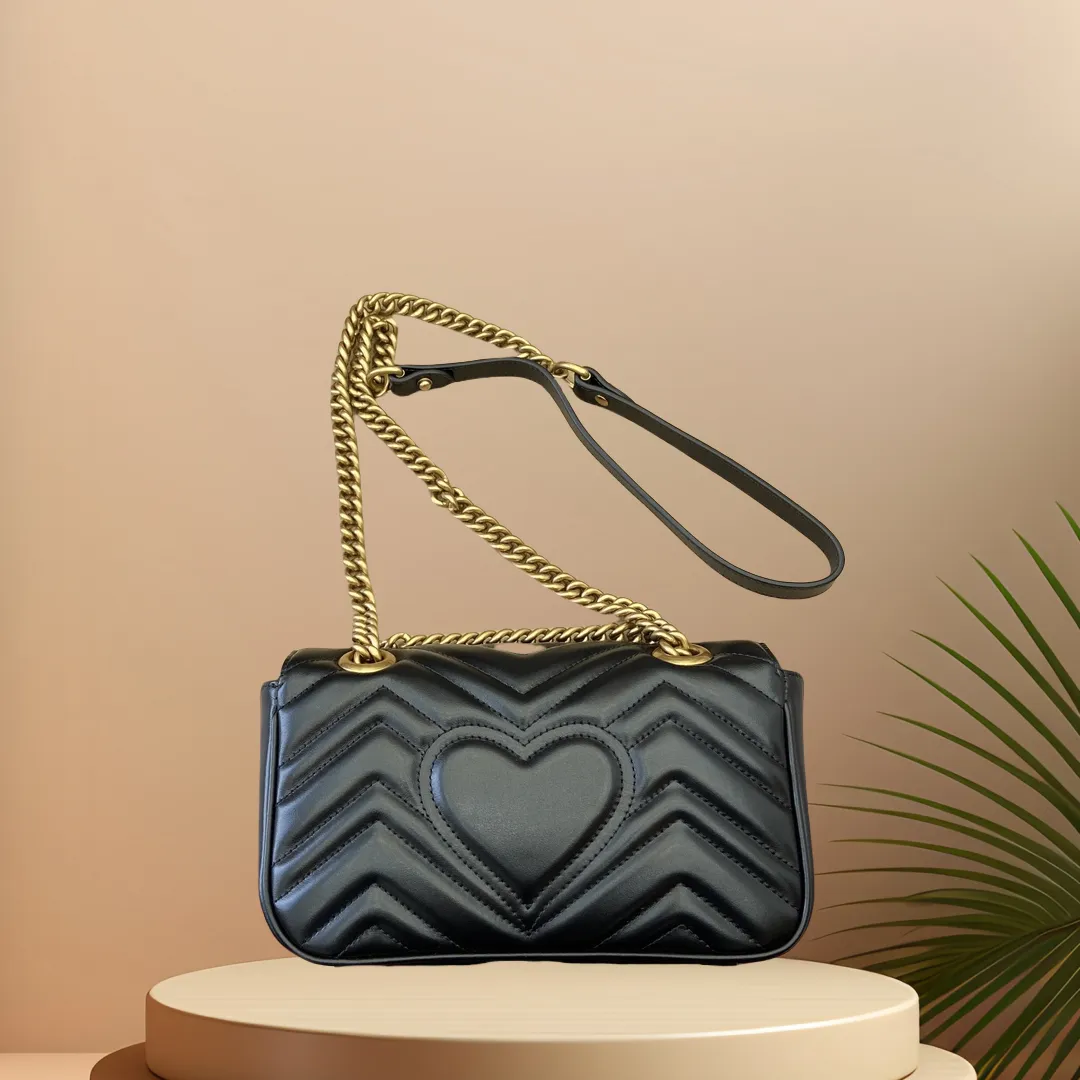 Master Quality Designer Handbag Classic Fashionable Shell Cosmetic Bag ...