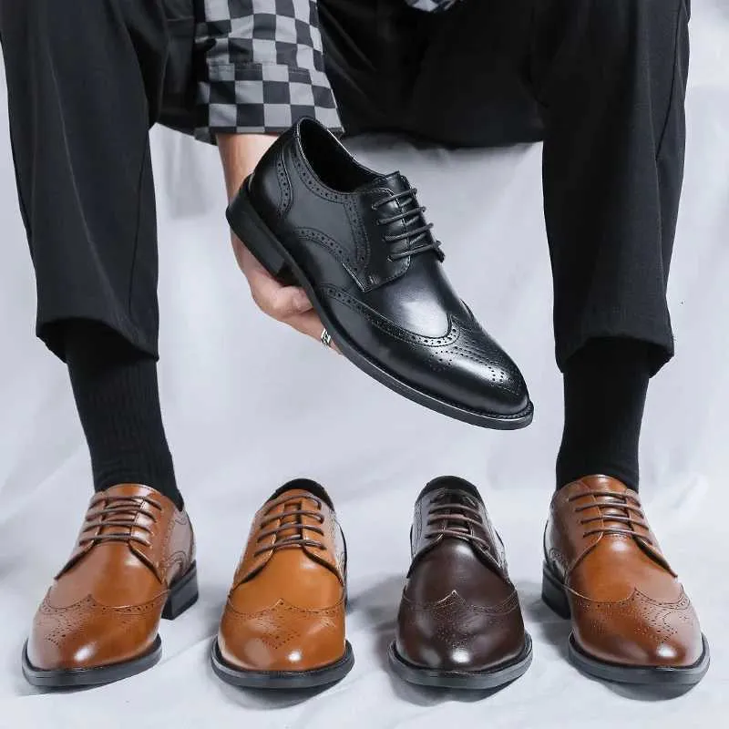 Wholesale Classic Leather Oxford Brogue Dress Shoes For Men Handcrafted ...