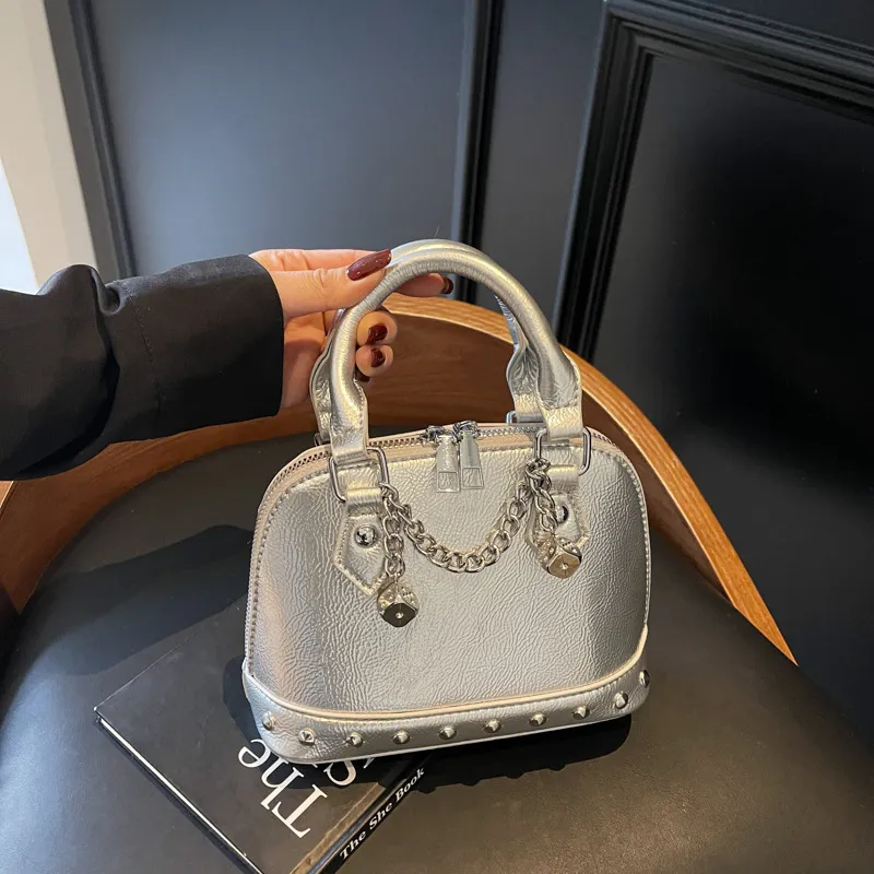 2025 New Niche Design High End Rivet Handheld Shell Versatile Chain ...