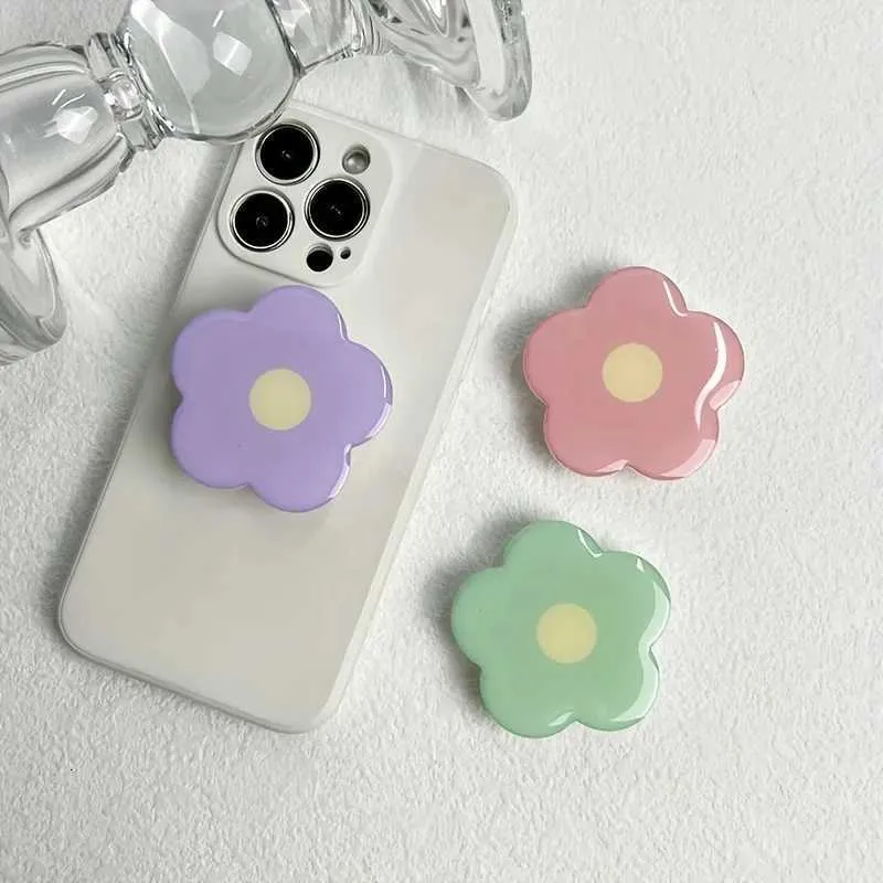 Clear Flower 16 Finger Ring Camera Griptok Eing Stand For IPhone ...