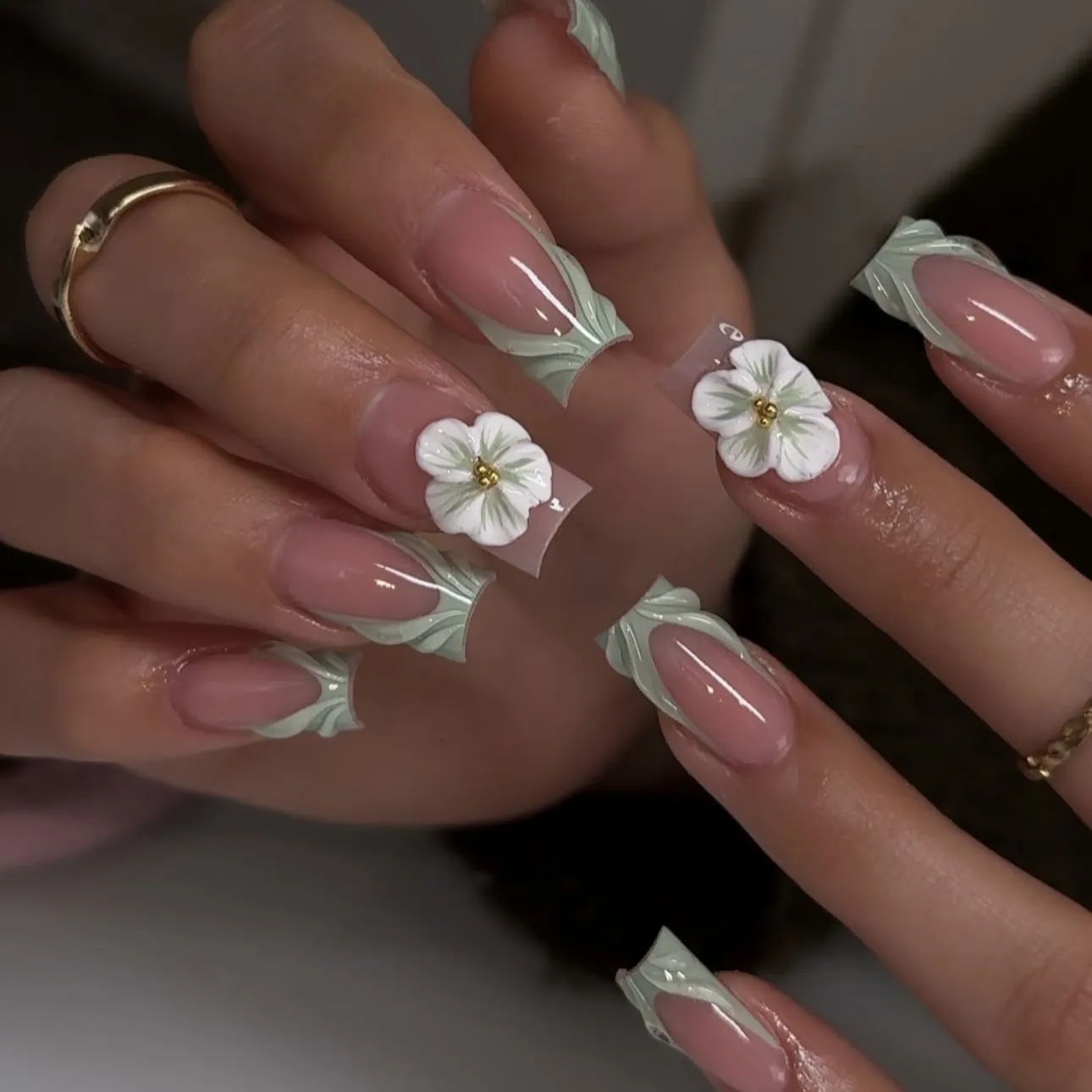 Wearable Medium Length Green French Press On Nails 3D Carved Fake Nail ...