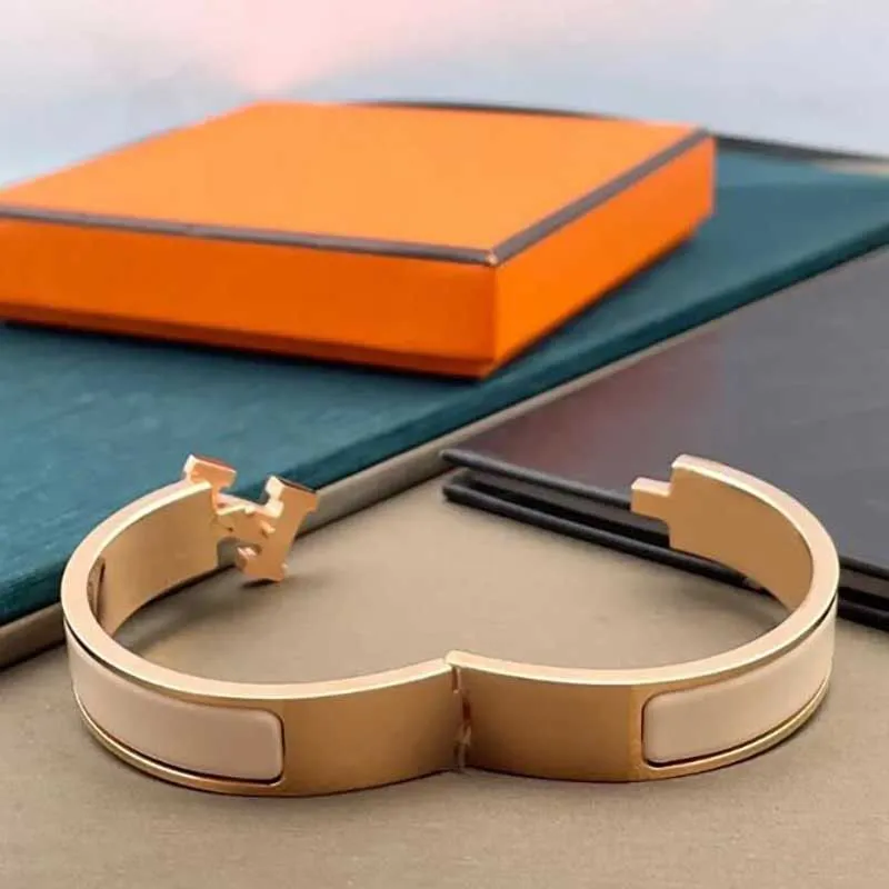 Designer Gold Bracelet For Women 18K Gold Plated Love Bangle Elegant ...
