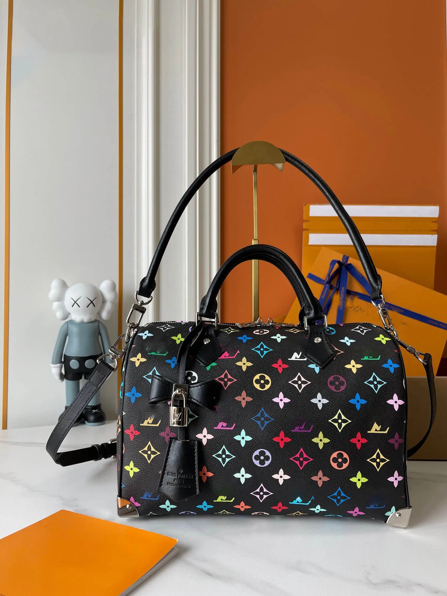 Designer Sling Bag Elegant & Stylish Crossbody Purse For Everyday Use ...