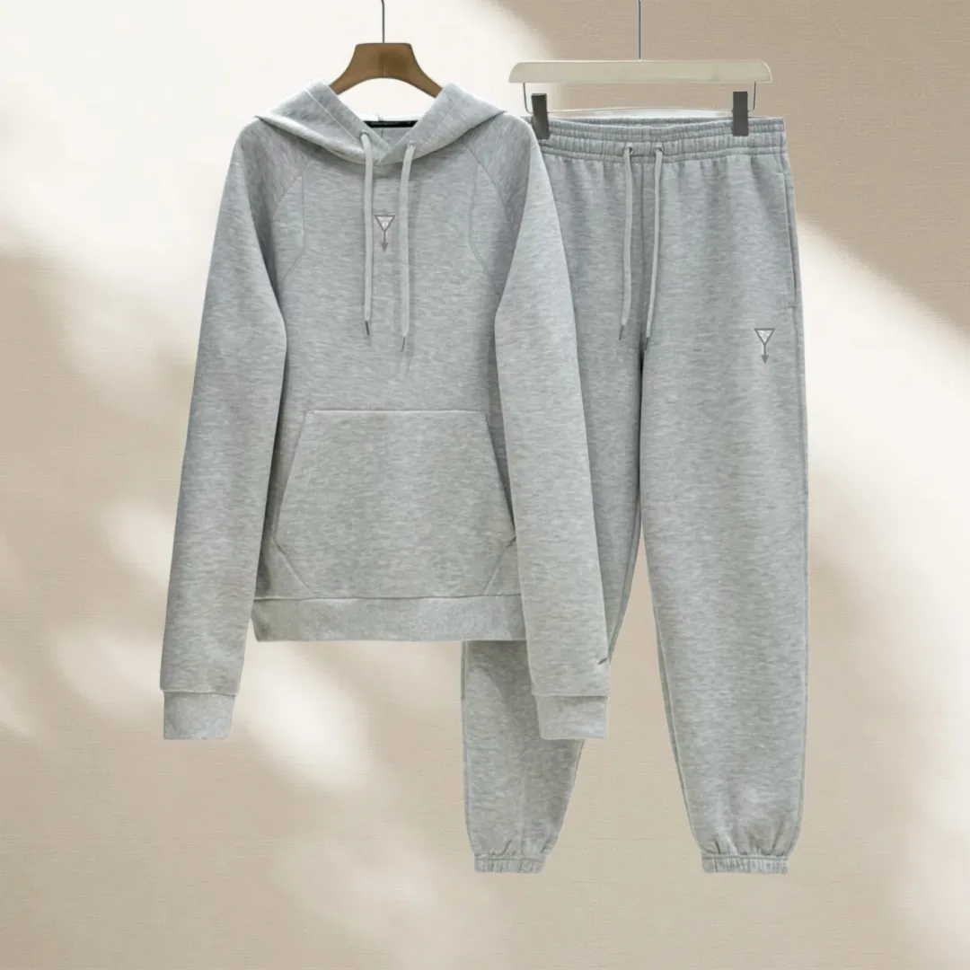Classic Design Athletic Tracksuit Set Spring Colors Comfortable Fit ...