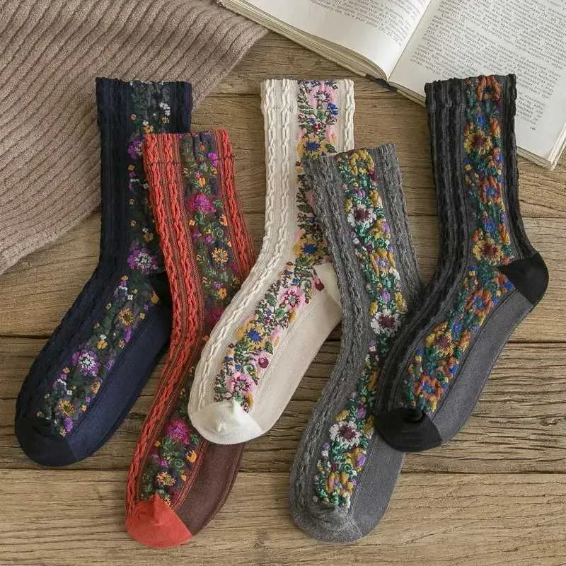 Funny Woman Socks Cute Japanese Harajuku Flower Pattern Crew Length ...
