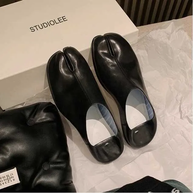 Split Toe Shoes Womens Leather Ninja Slippers Slides Flats Novelty ...