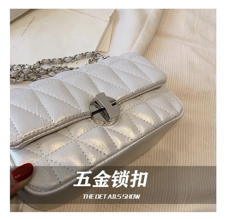 Women's Quilted Chain Shoulder Bag Small Square Crossbody for Commuter ...