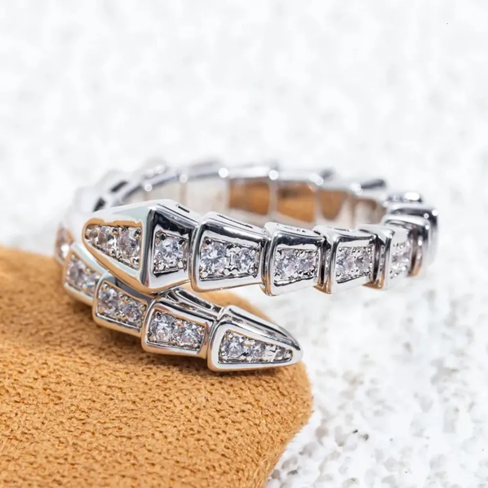 Band Rings Luxury Designer Silver Diamond Ring Single Row Band With ...