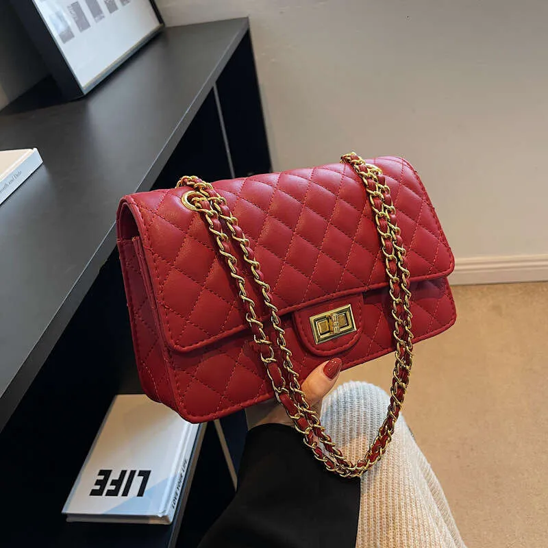 Textured Diamond Pattern Leather Crossbody Bag with Chain Strap for ...