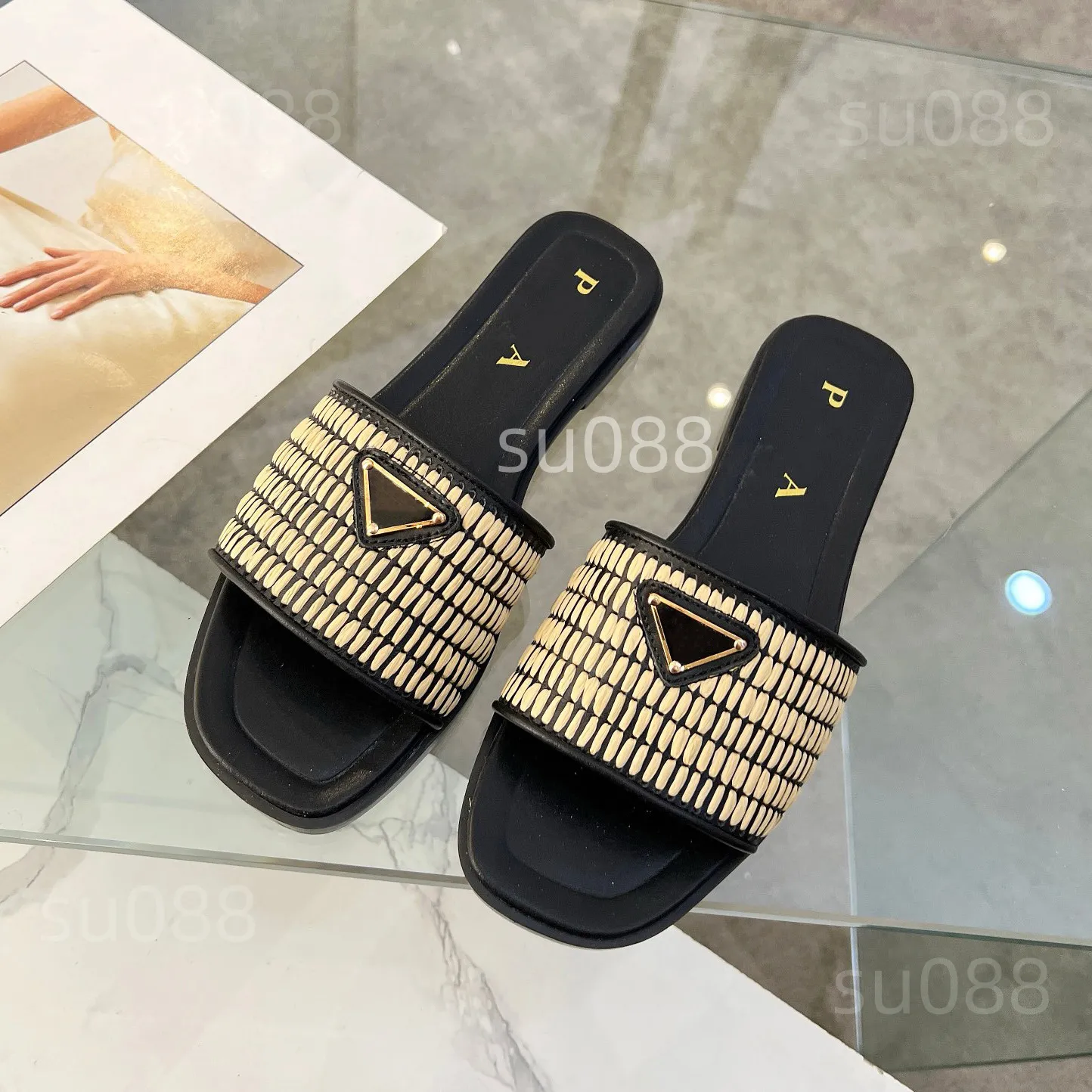 Womens Designer Flat Sandals: Embroidered Leather Open Toe Flat Bottom ...