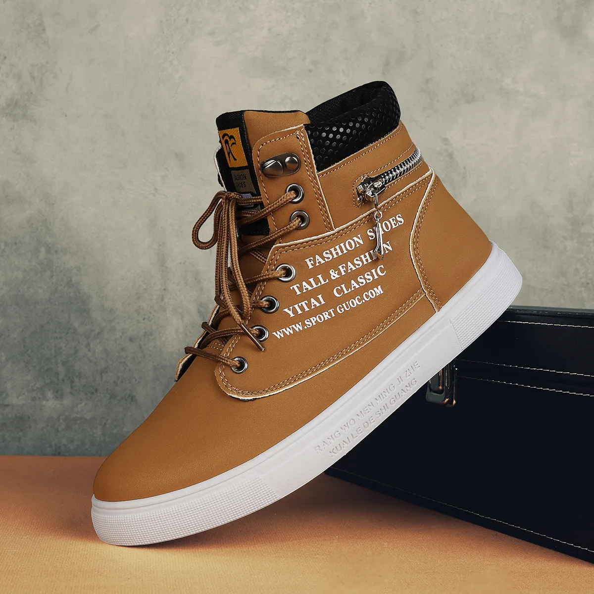 Bulk 2025 Designer Men's High Top Board Winter Shoes For Men Plus Size ...