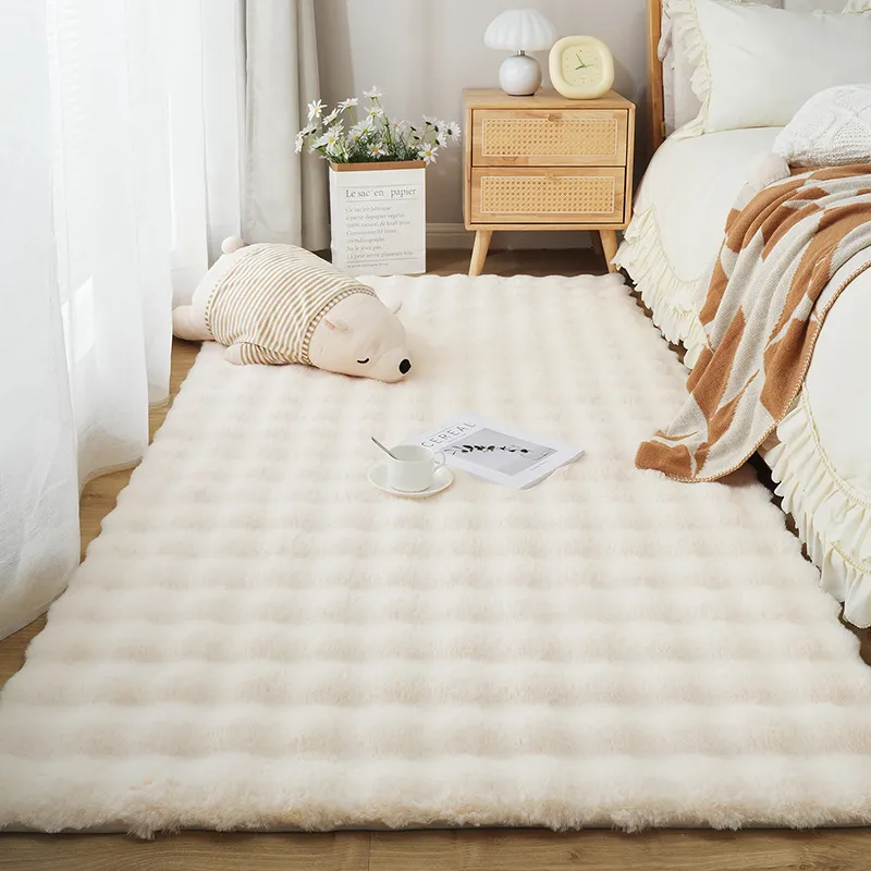 DHgate.com:Soft & Plush Carpet: Thick Bubble Velvet Faux Rabbit Fur Rug ...