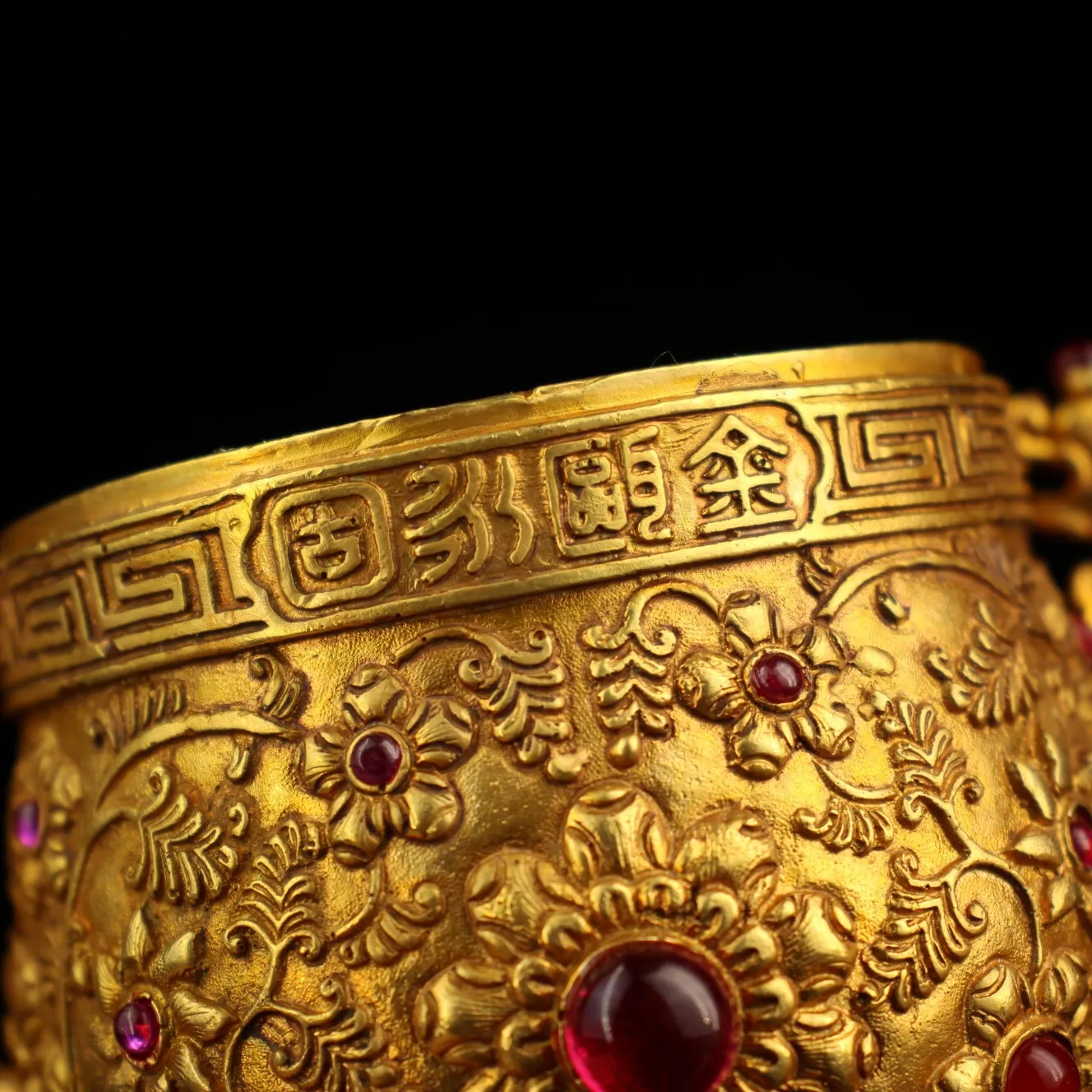 Handmade Copper Carving Of Qing Dynasty Palace Imperial Gilt With ...