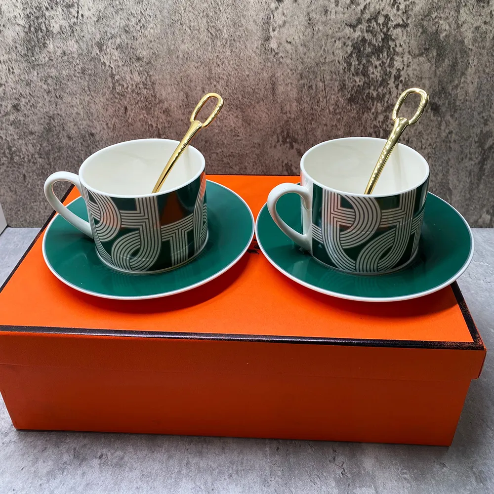 Top Grade Bone China Coffee Cup Creative European Tea Cup Set And ...