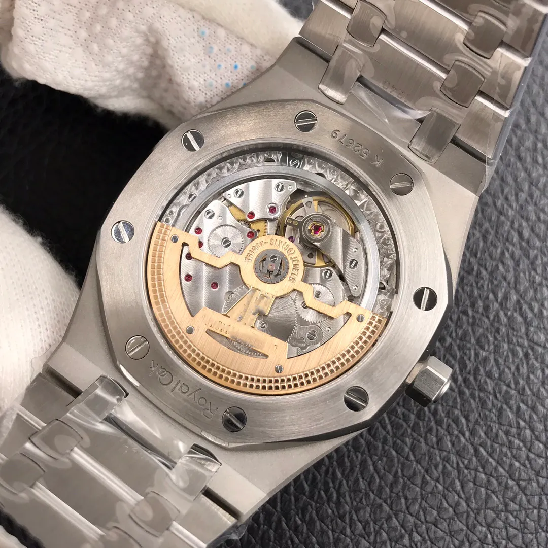 Mechanical Men's Wristwatch 39 mm Stainless Steel Case Sapphire Dial ...