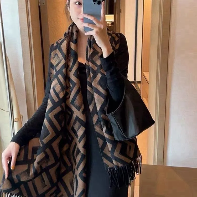2025 Classic Designer Scarf for Women, New Style Carriage, Soft Texture ...