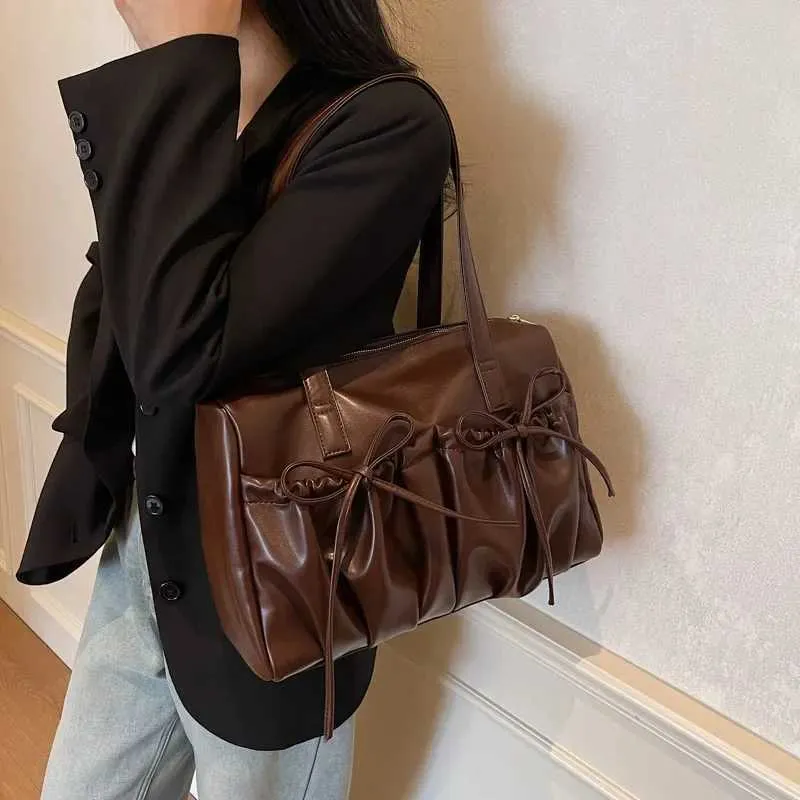 Designer Leftside Bow PU Leather Mini Shoulder Bag for Men with Zipper ...